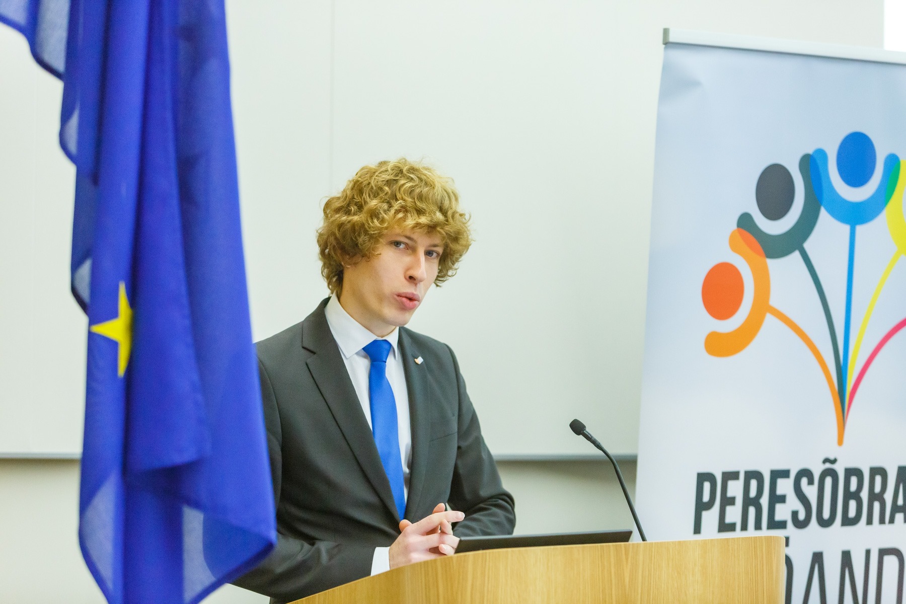 Tanel Kiik pooldab järk-järgulist piirangutest loobumist - Objektiiv