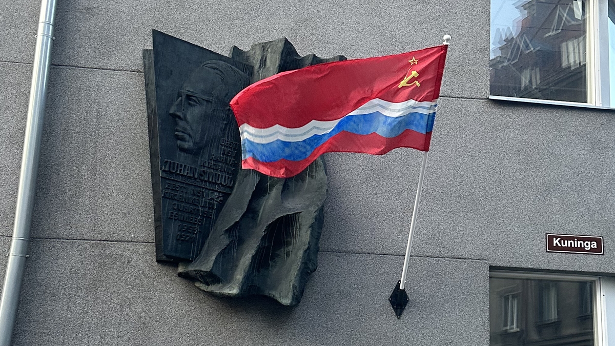 Andres Aule ja Jaak Valge: nõukogude impeeriumi jälg kivil - Objektiiv